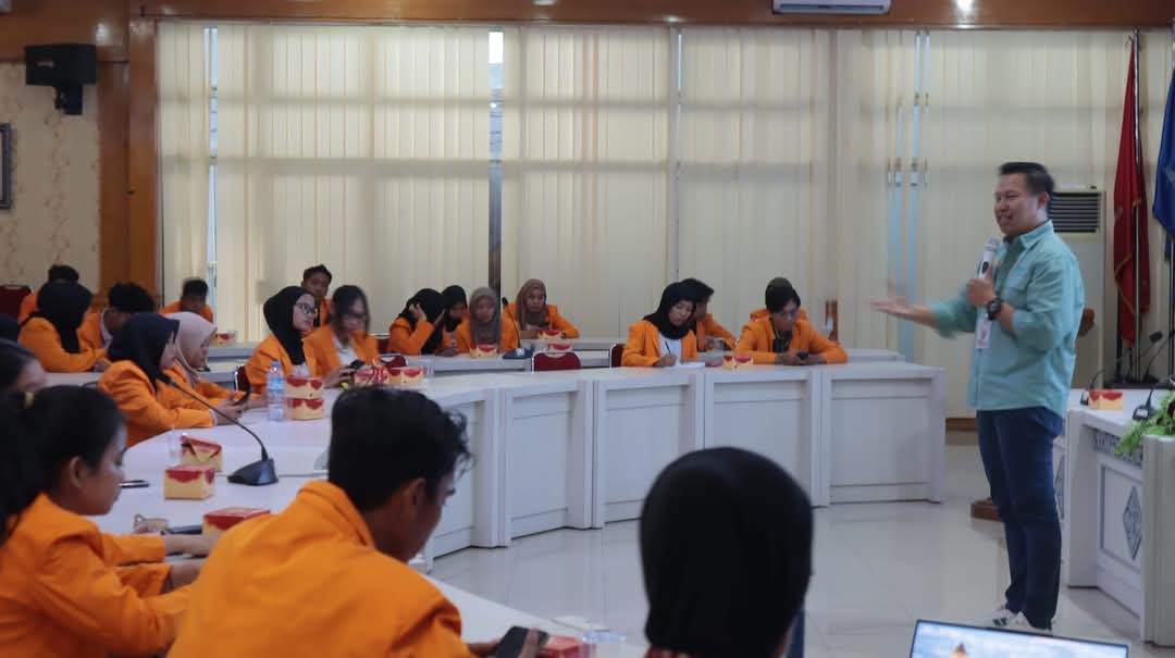 Dosen FH UNJA Mochammad Farisi, Kritik Gaya Public Speaking Pejabat ...